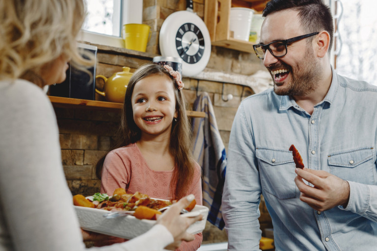 What Do Parents Look For in Travel Dining